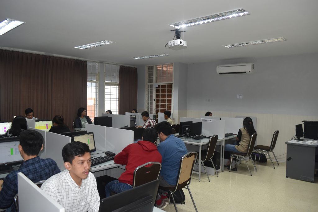 Laboratorium Komputer - Fakultas Ilmu Sosial dan Ilmu Politik
