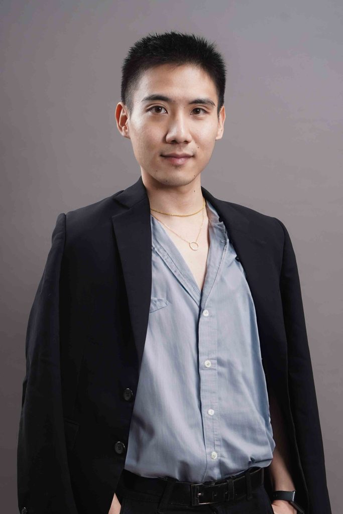 Adrianus Tirta, S.E., M.M - Fakultas Ilmu Sosial dan Ilmu Politik